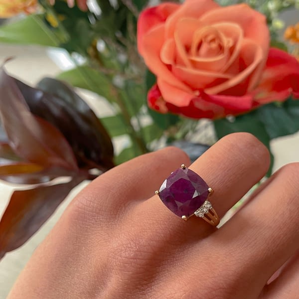 Gouden robijn ring - "The Strawberry" met diamant - Sieradenmeisje